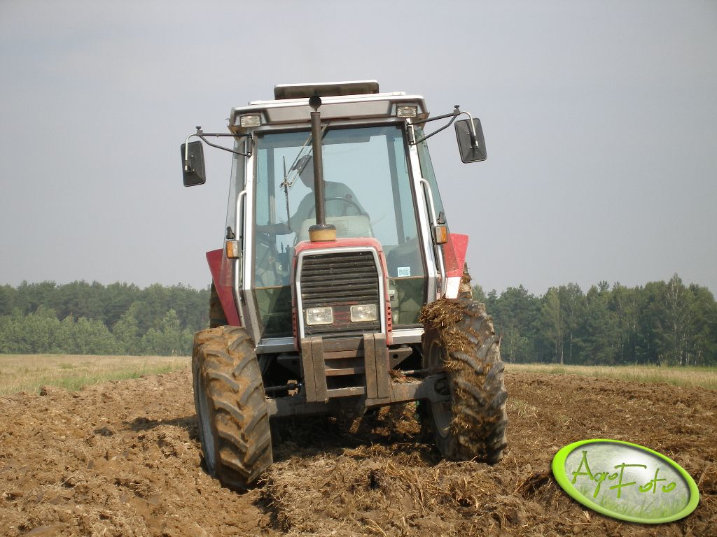 Fotografia ciagnik MF 3060 id:4097 - Galeria rolnicza agrofoto
