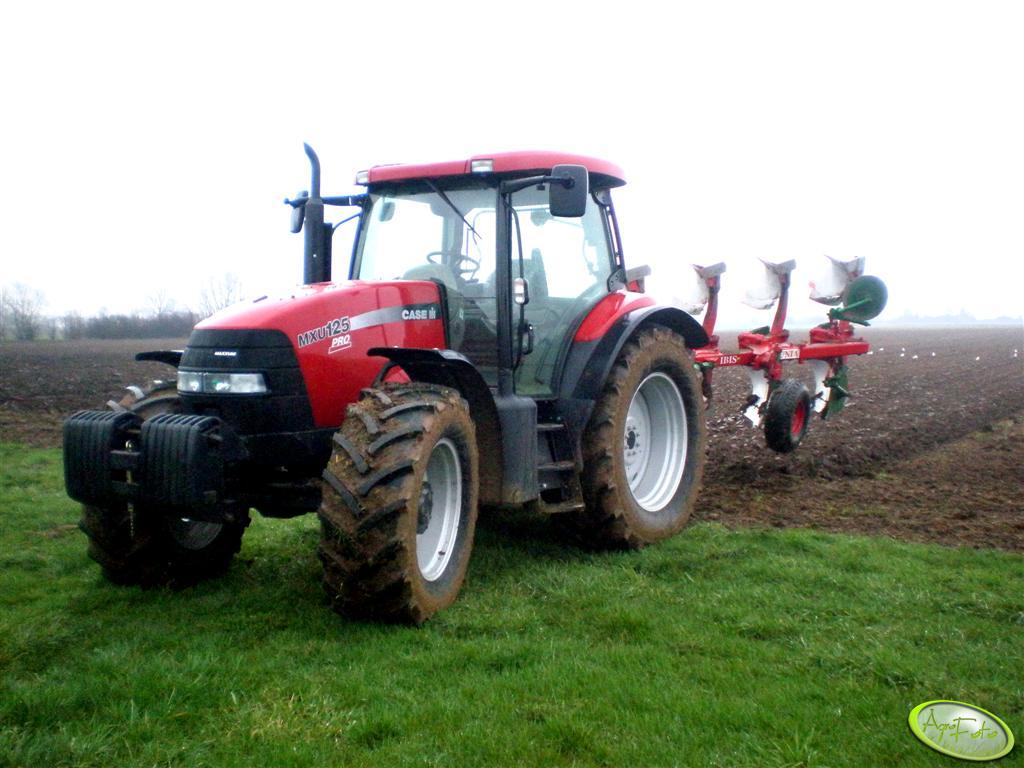 Fotografia traktor Case MXU 125 Pro #78398 - Galeria rolnicza agrofoto