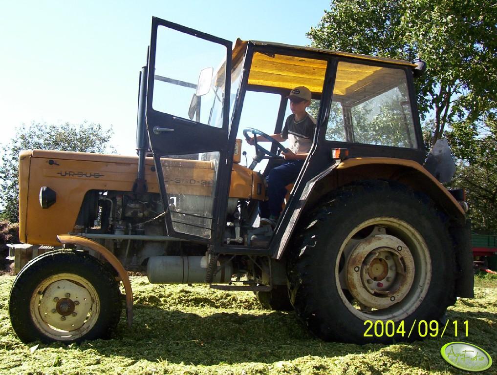 Foto traktor Ursus C-360 3P + przyczepa D732 #110498 - Galeria rolnicza ...