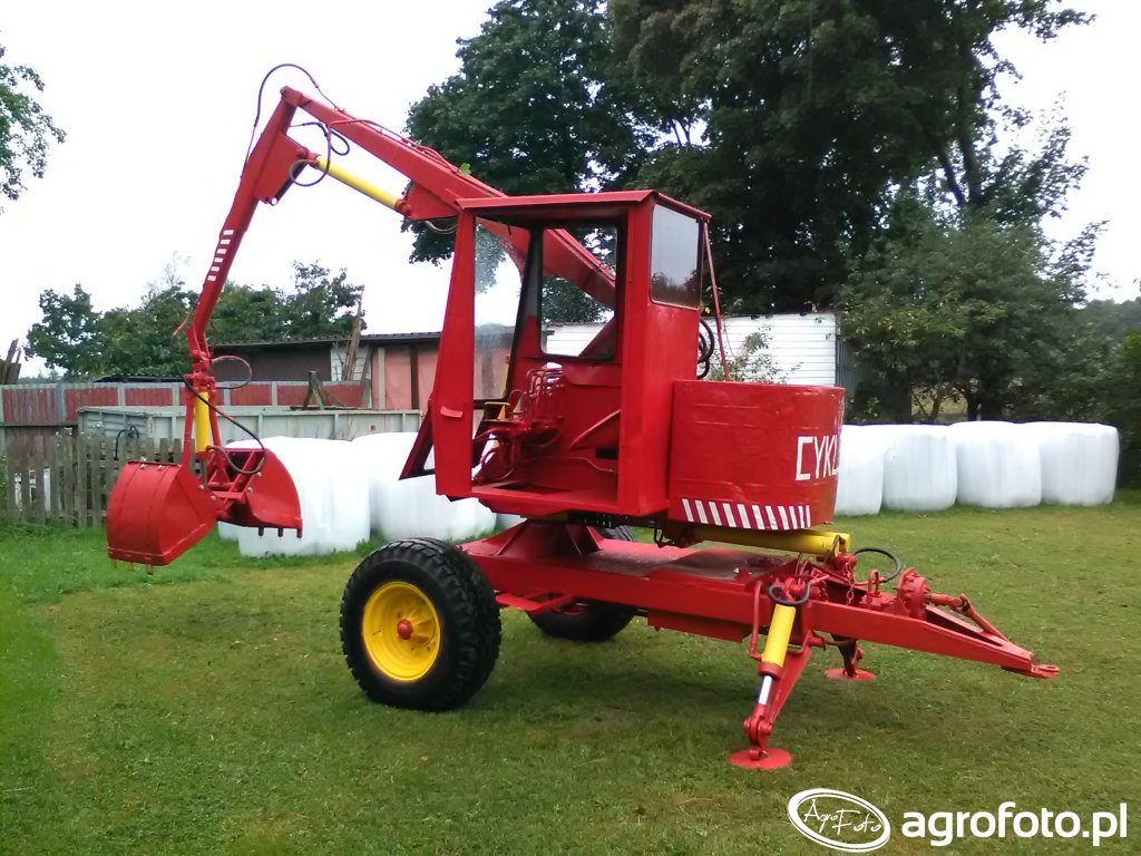Cyklop - fotka ładowarki #676239 - Galeria rolnicza agrofoto