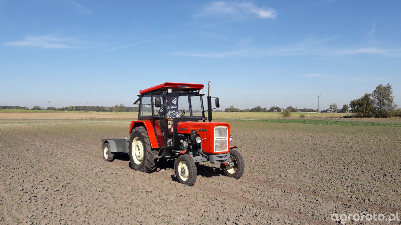 Zdjęcie ciągnik Ursus C-360 3P id:739549 - Galeria rolnicza agrofoto