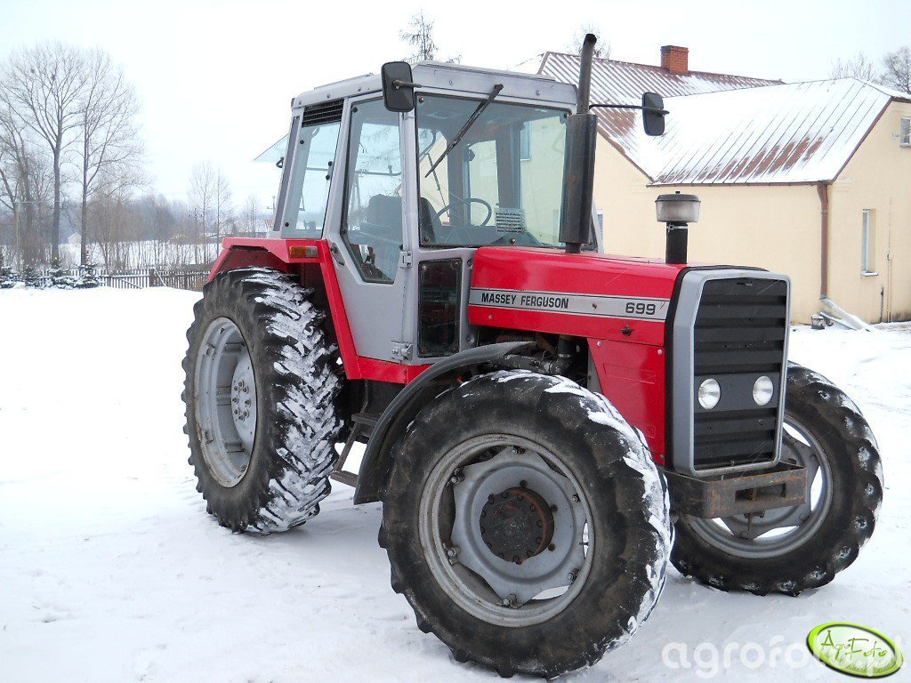 Fotografia ciagnik MF 699 id:264976 - Galeria rolnicza agrofoto