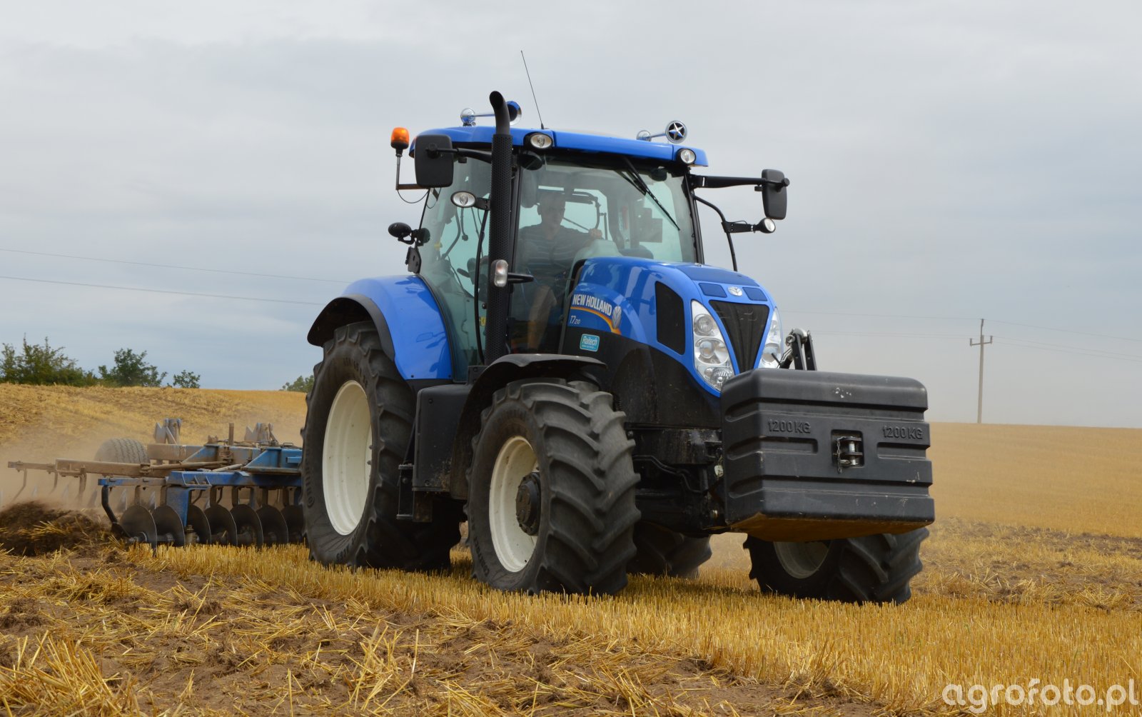 Fotografia ciagnik New Holland T7.210 id:541415 - Galeria rolnicza agrofoto