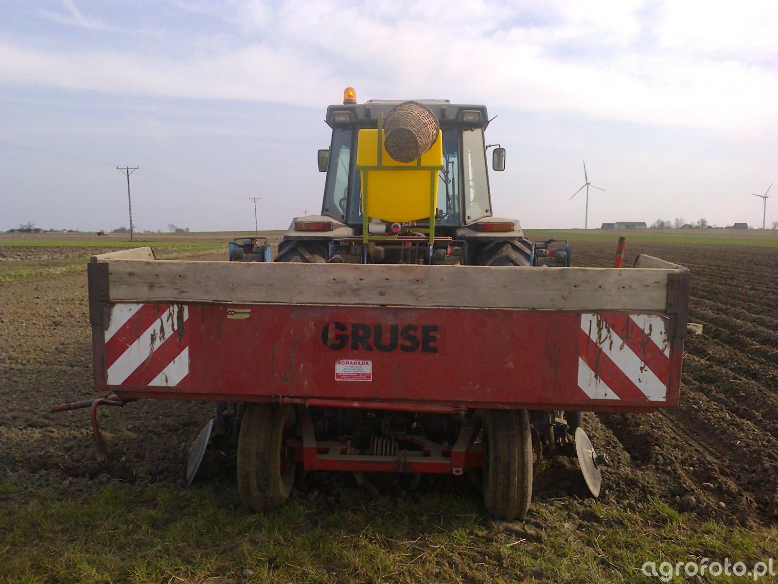 Foto traktor Massey Ferguson 3095 id:493101 - Galeria rolnicza agrofoto Foto traktor Massey Ferguson 3095 id:493101 - Galeria rolnicza agrofoto