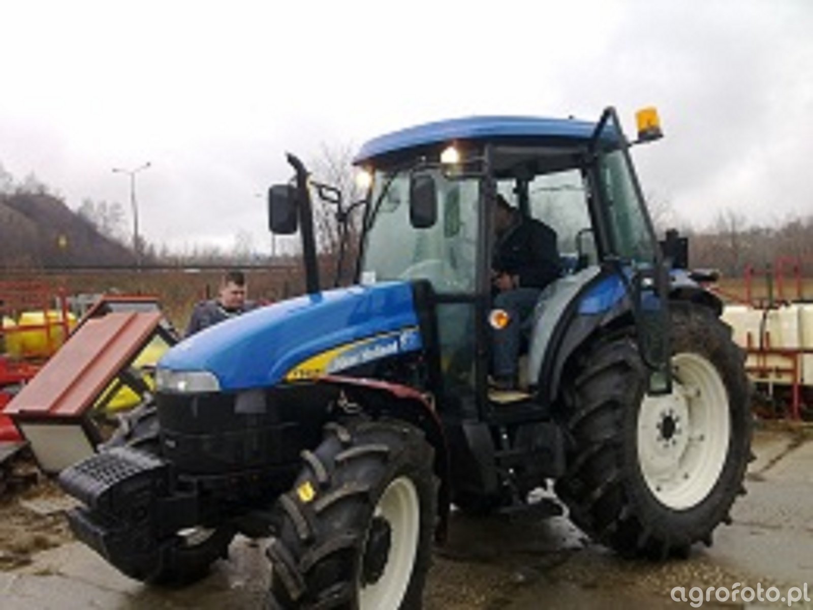 Zdjęcie ciagnik New holland td5050 id:547652 - Galeria rolnicza agrofoto