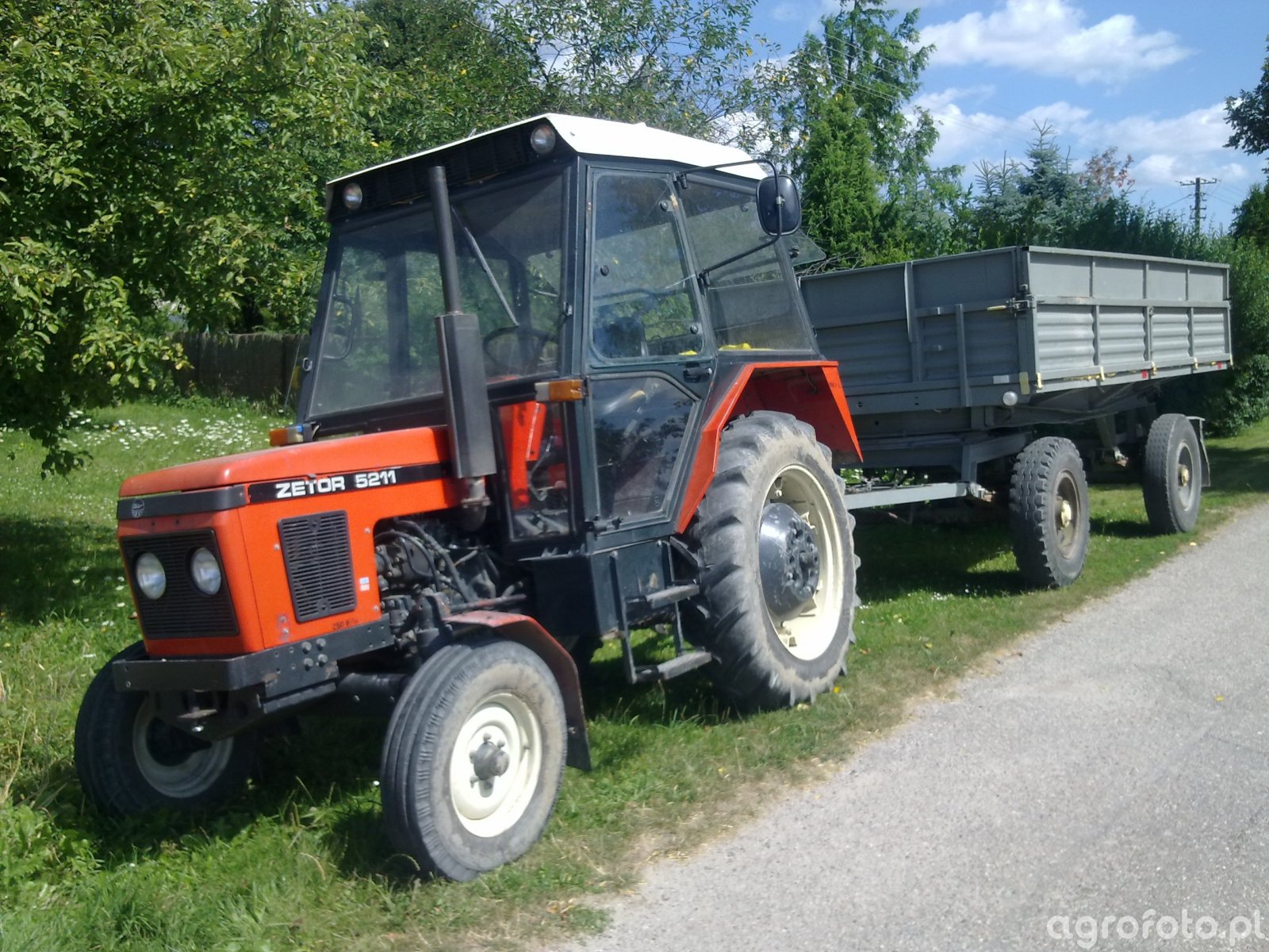 Fotografia Ciagnik Zetor 5211 Autosan D 55 Id 446576 Galeria fotografia-ciagnik-zetor-5211-autosan-d-55-id-446576-galeria