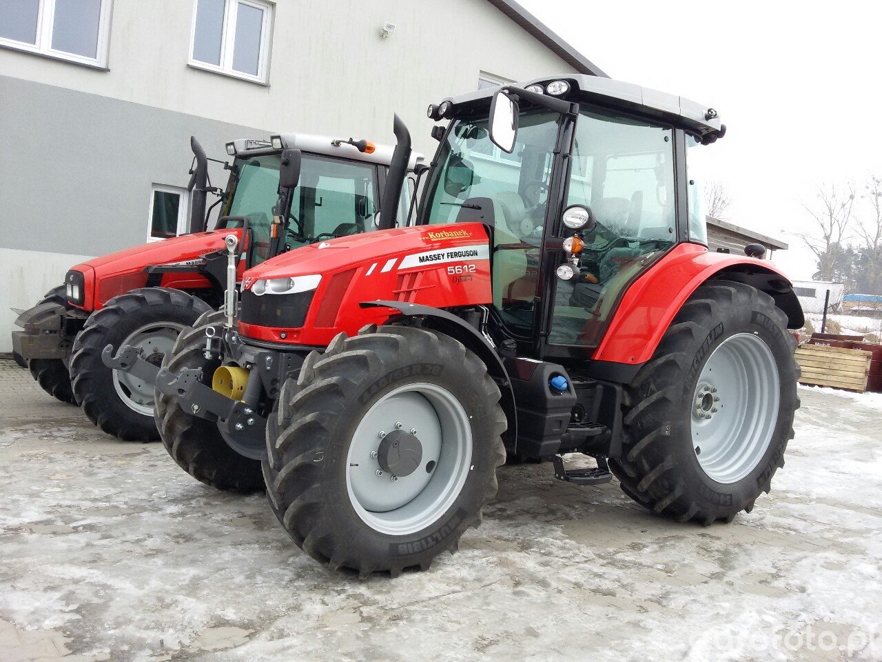 Massey Ferguson 5612 - Massey Ferguson seria 5000 / 5S - Agrofoto.pl ...