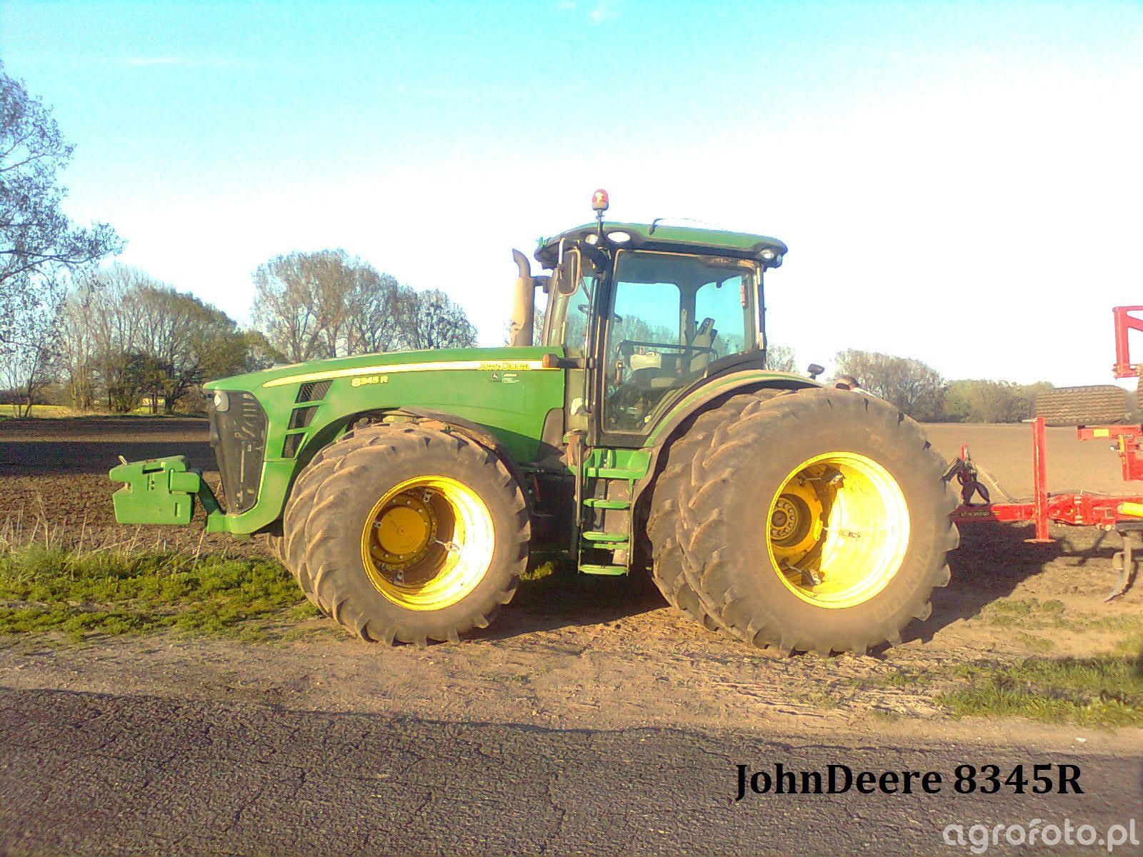Zdjęcie traktor John Deere 8345r id:465835 - Galeria rolnicza agrofoto