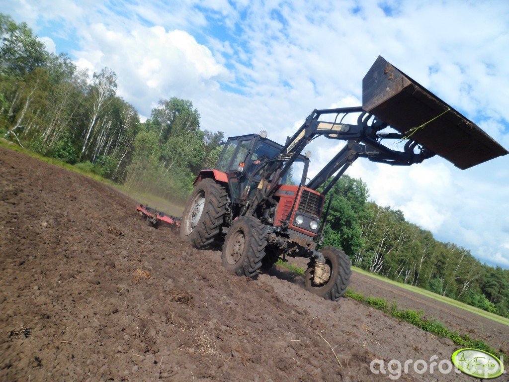 Foto traktor MTZ Belarus 82 + agregat #375975 - Galeria rolnicza agrofoto