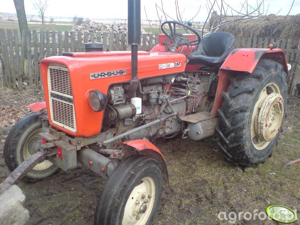 Fotografia traktor Ursus C-330M #123386 - Galeria rolnicza agrofoto