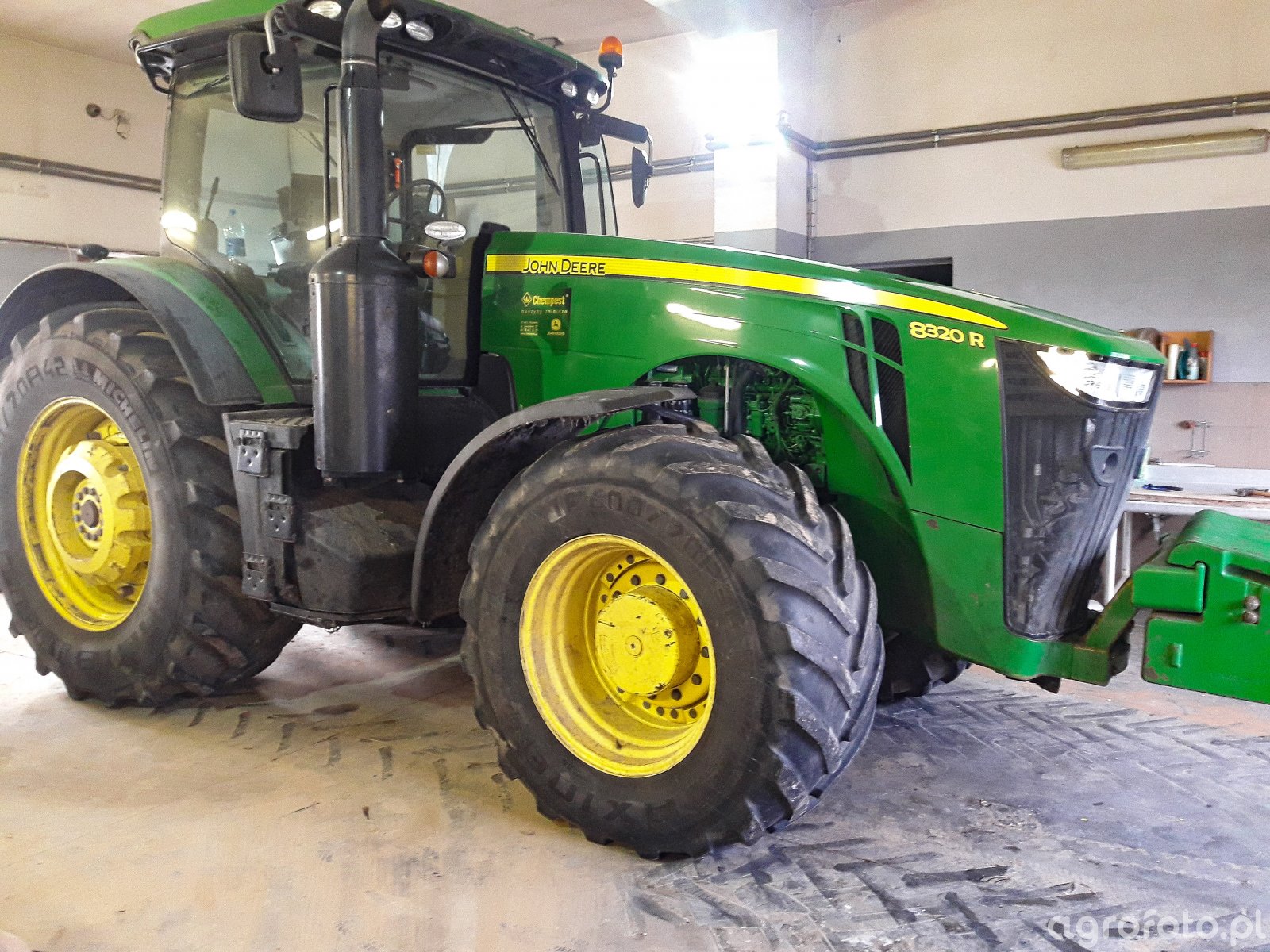 John Deere 8320R Dane techniczne - AgroTesty.pl