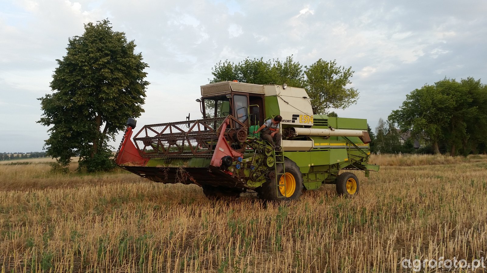 Kombajn E 514 - foto #748938 - Galeria rolnicza agrofoto