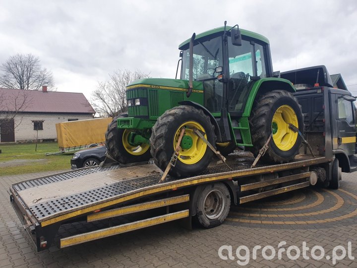 Traktory John Deere - Galeria rolnicza agrofoto