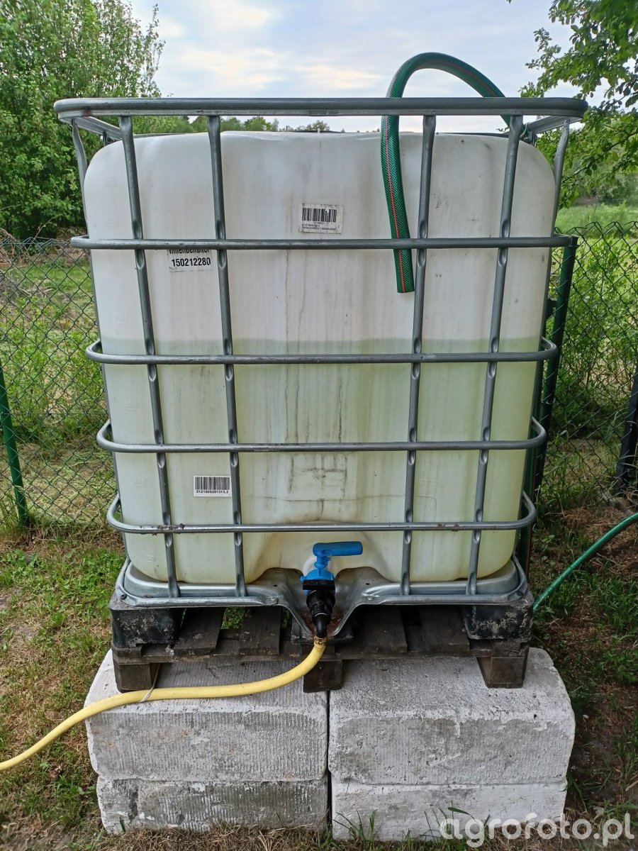 Mauzer 1000L - Budynki i obejścia gospodarskie - Agrofoto.pl Forum Rolnicze i Galeria Rolnicza