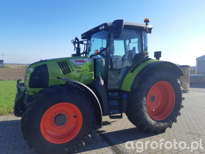 Ciągniki rolnicze Claas - w galerii rolniczej Agrofoto.pl